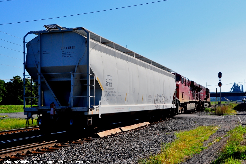 "Crazy 8"s" CP-38T/256 Arriving CP-88 in Bethlehem, Pa.